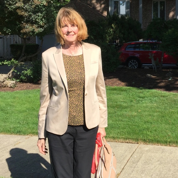 Judy's Closet (@judy_muyskens) | Poshmark